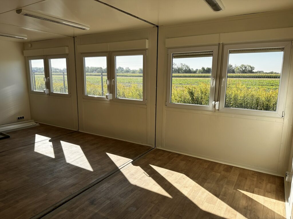 KONTENER BIUROWY TRIO ZESTAW OBIEKT 45m2 Z KLIMATYZACJĄ ...