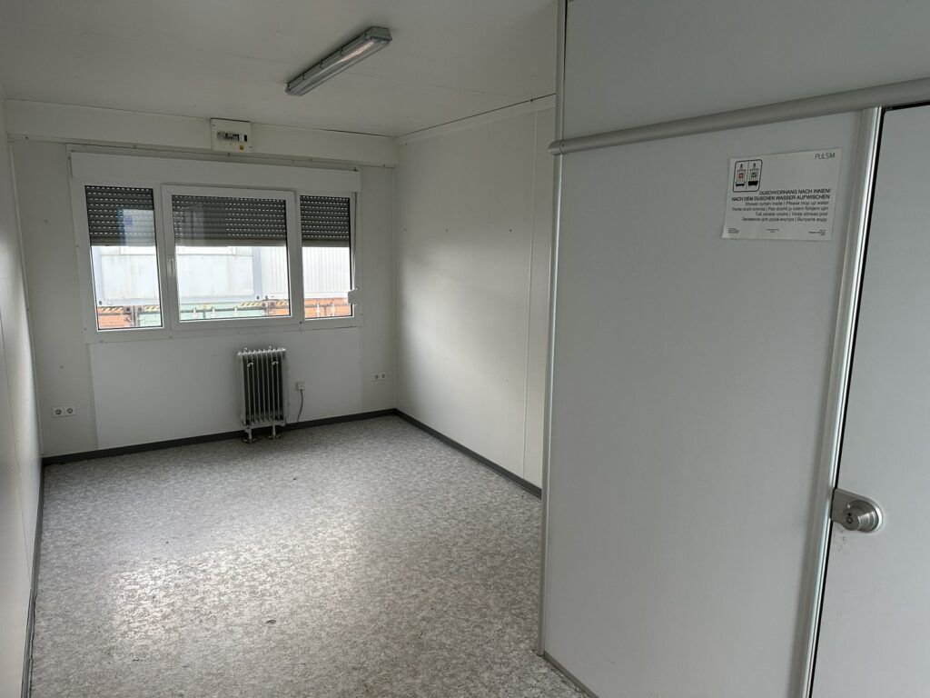 KONTENER BIUROWY MIESZKALNY 3x6 - ŁAZIENKA | WC | TOALETA | PRYSZNIC ...